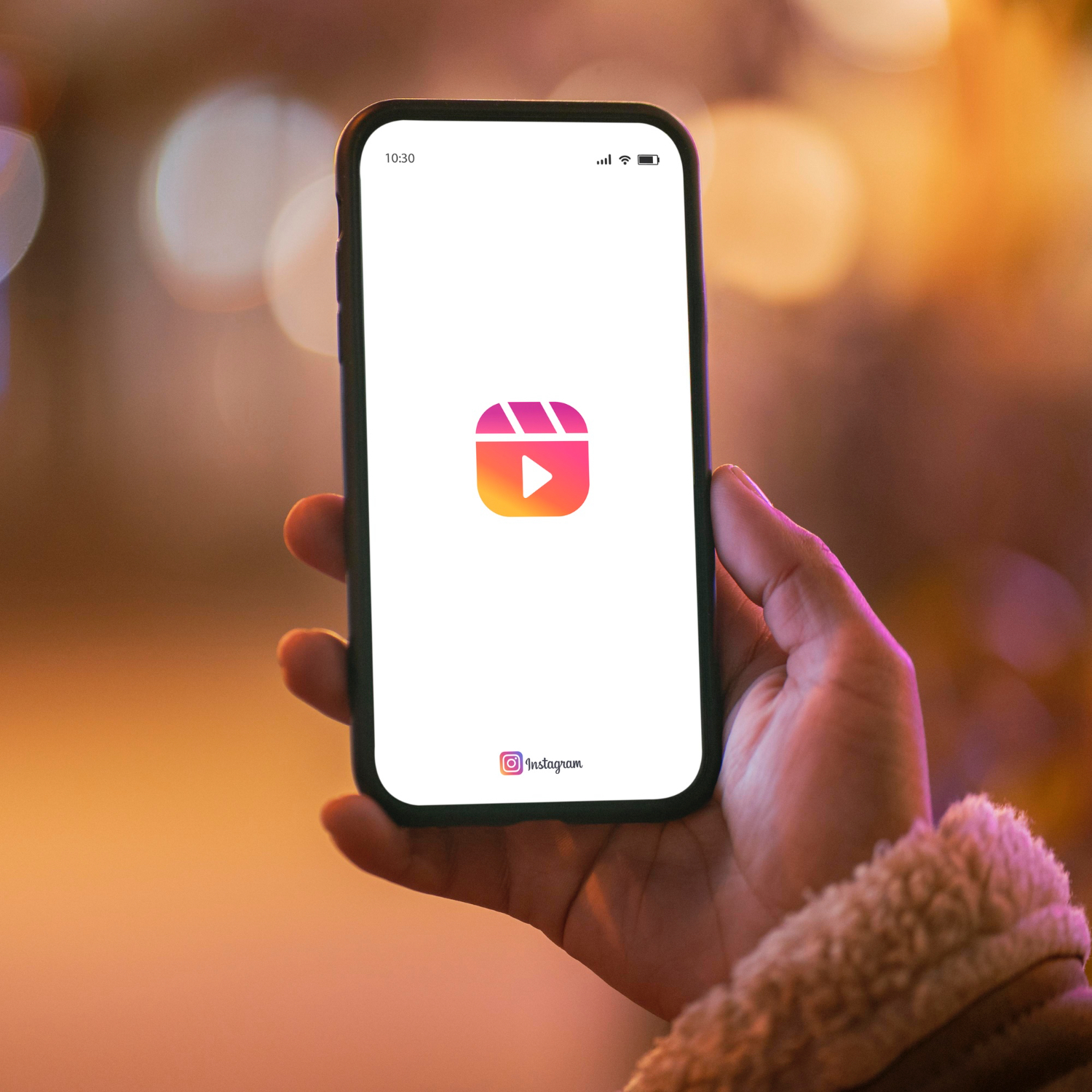 How to Make a Reel on Instagram with Photos - TheFlashBlog
